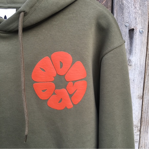 adidas Originals | Shirts | Nwt Adidas Originals Circle Logo Graphic ...
